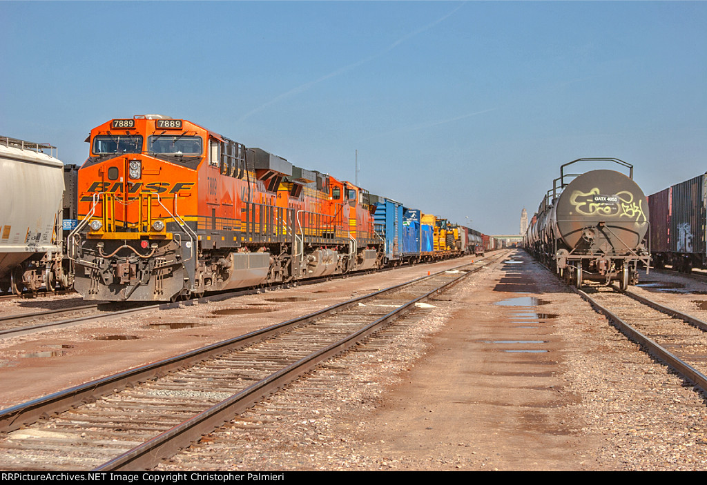 BNSF 7889